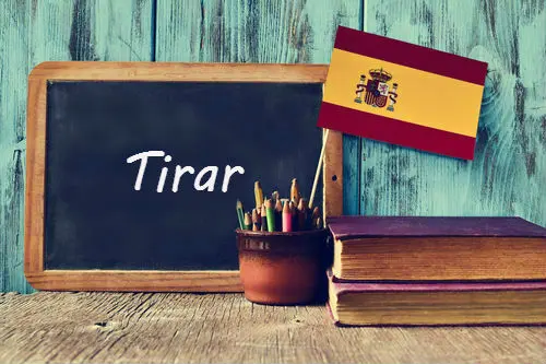 Six ways to use the Spanish verb 'tirar'