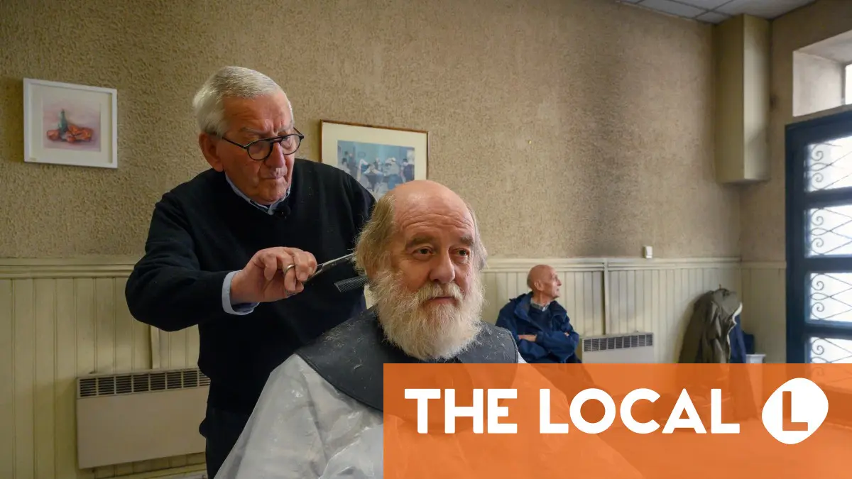 French barber still trimming at 90